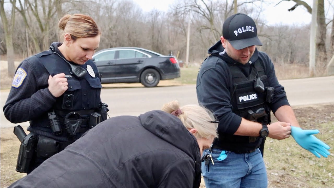 Police detective wants answers after magnet fishing discovery