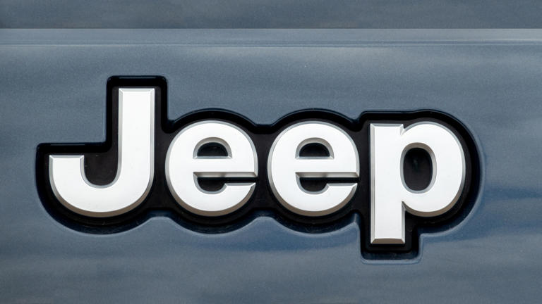 Recall alert: 1.07M Jeeps recalled, owners told to park outside due to ...