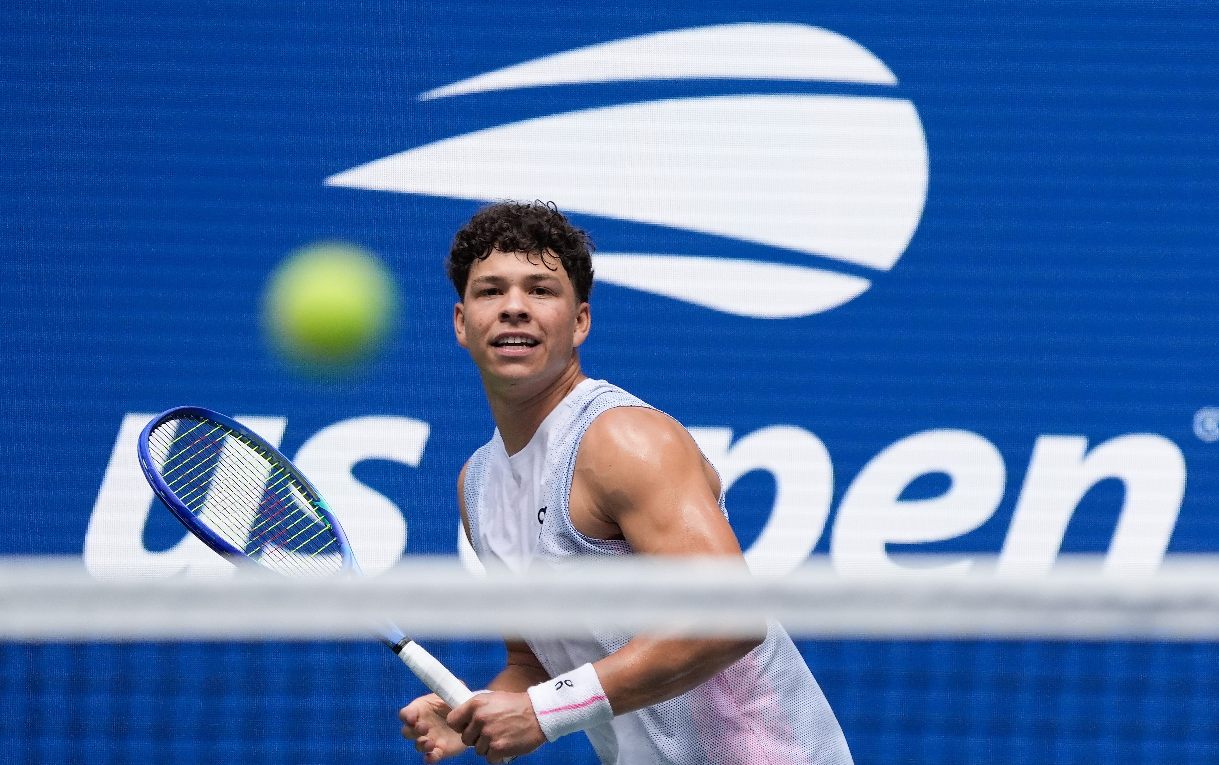 Ben Shelton wins opening round at US Open in straight sets