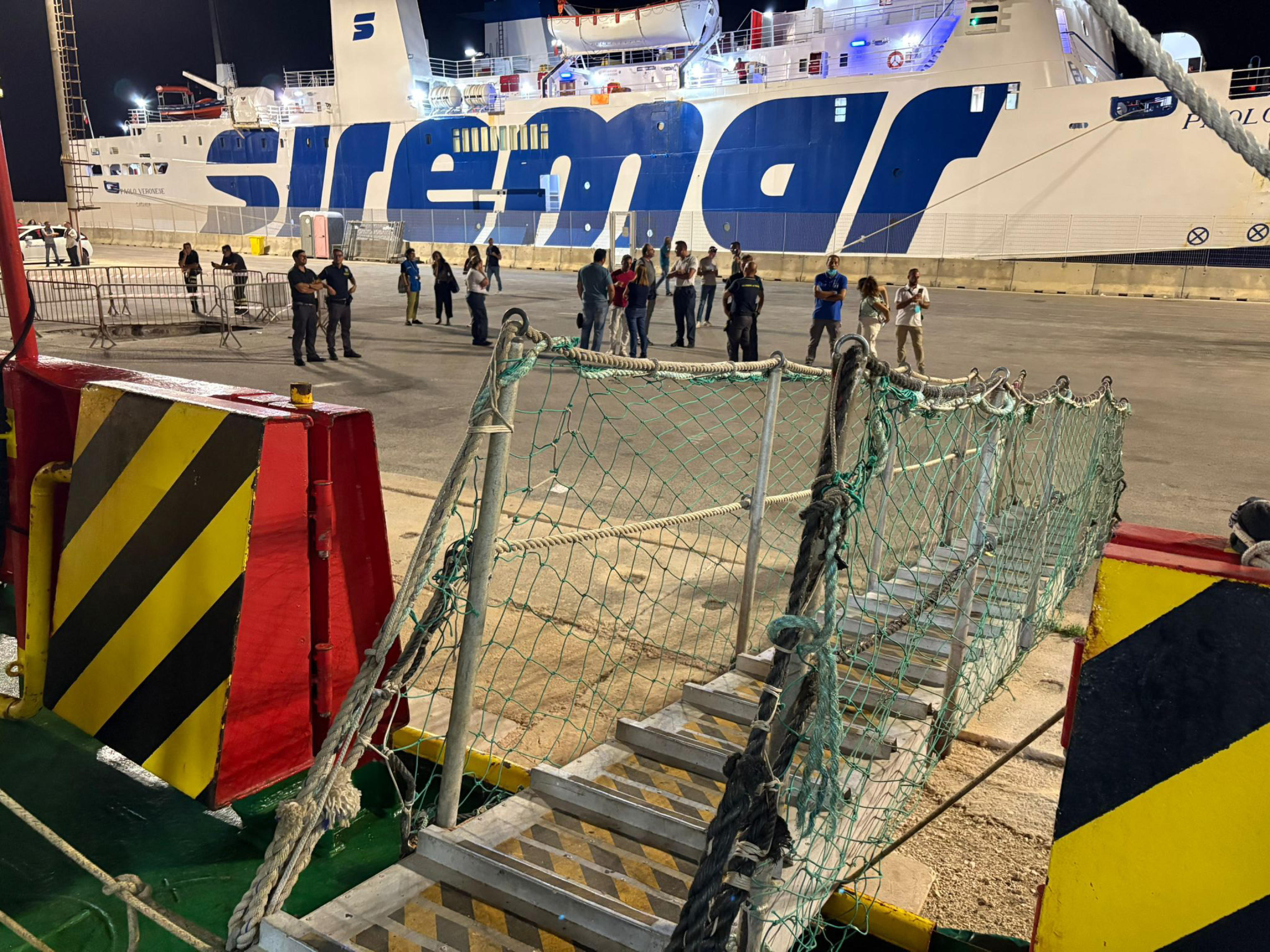 Mediterranea ship held after ignoring landing port order