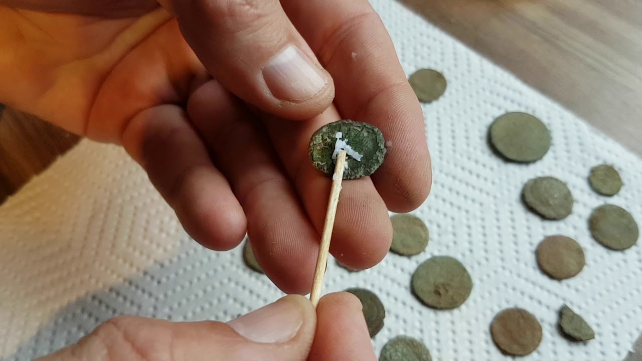 Bronze Roman coin cleaning tutorial | Graeme’s techniques revealed