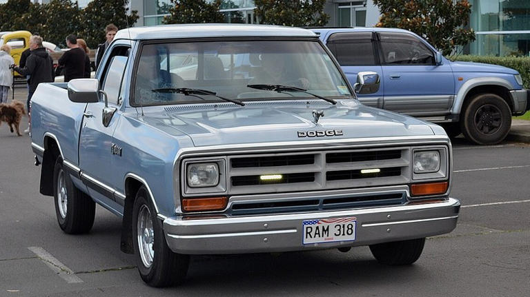 Which Engine Did Dodge Use Before Cummins, And When Did It Make The Switch?