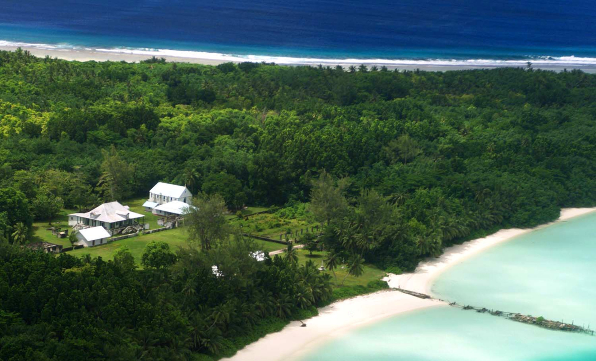 Diego Garcia: the role of the US military base