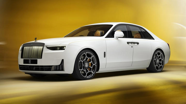 Bentley Flying Spur Vs. Rolls-Royce Ghost: How The Two Ultra-Luxury ...