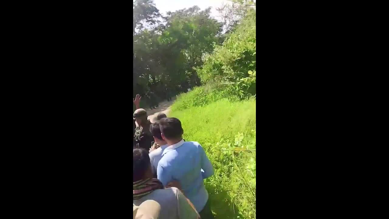 Cambodian villagers clash with Thai soldiers over barbed wire fence ...