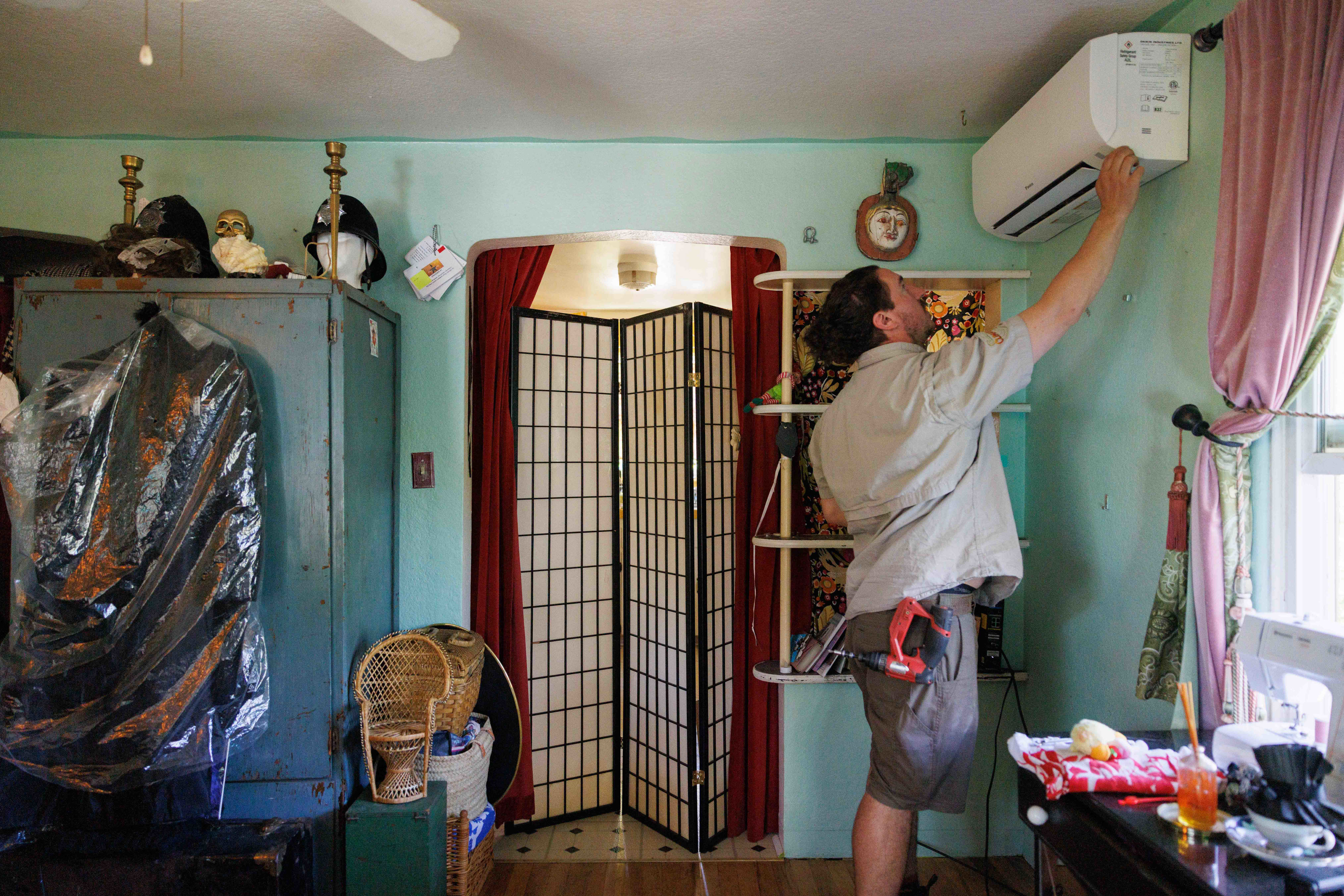 Gone in a flash, LIHEAP program fills most slots within minutes