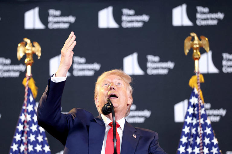 'Childish and insane': Fox News put on spot for failure to defend Trump ...