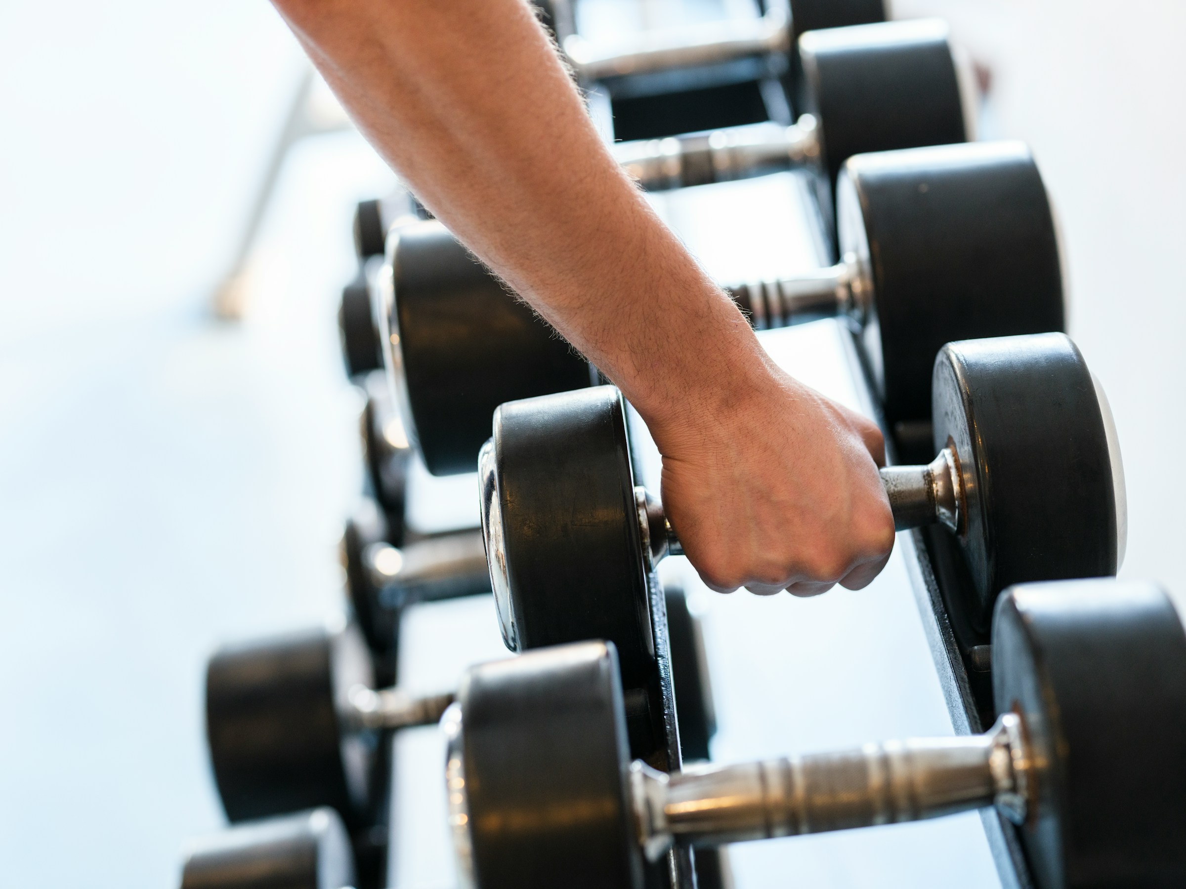 New to lifting? The easiest weights to start with for safe, steady progress
