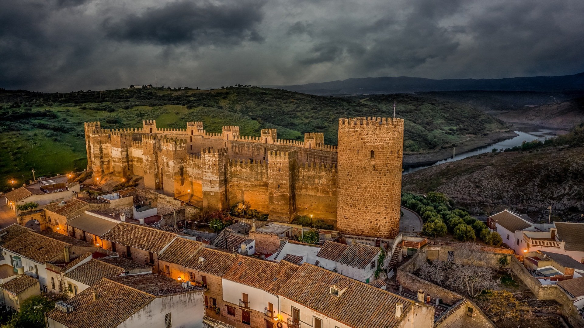 Forge the Alhambra, the oldest castle in Spain is 1,000-year-old hidden ...