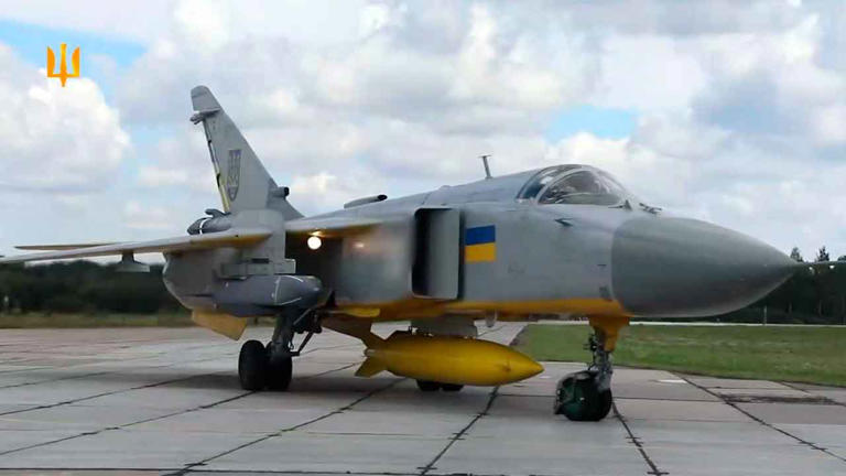 Video: Ukraine integrates ADM-160 MALD missiles into Su-27 fighters in ...