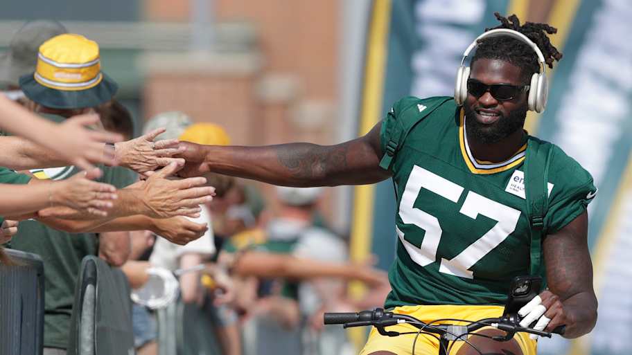 Brenton Cox Sets Tone, Takes Next Step With Packers