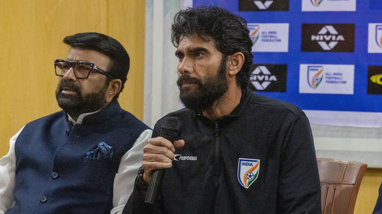 Sunil Chhetri Left Out as Khalid Jamil Names 23-Man India Squad for ...