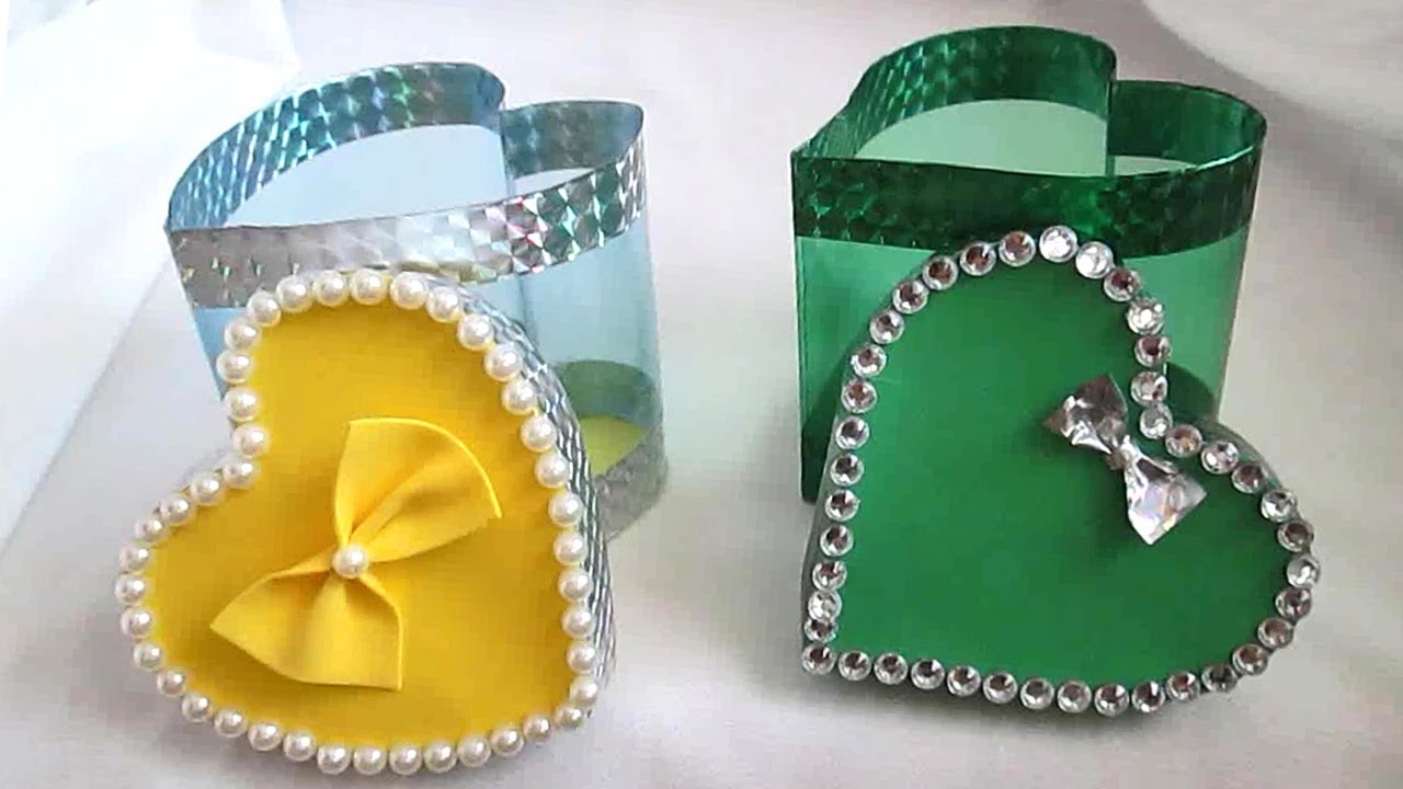 How to Make a Gift Box Using a Plastic Bottle