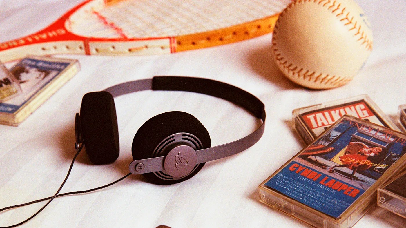 These Affordable Hi-Fi Headphones Look Straight Out of the 1980s