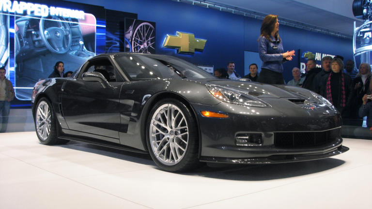 GM halts sales of ZR1 and Z06 while it investigates major issue