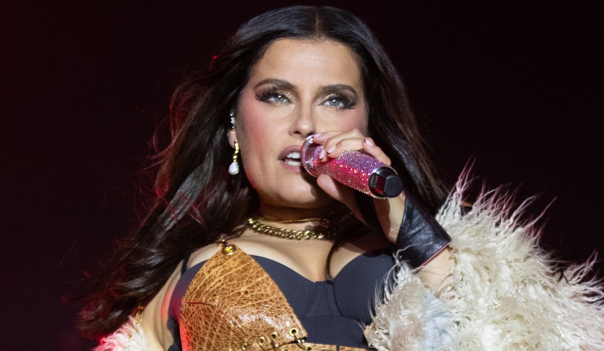 Nelly Furtado Issues Cheeky Response to Body-Shaming Criticism