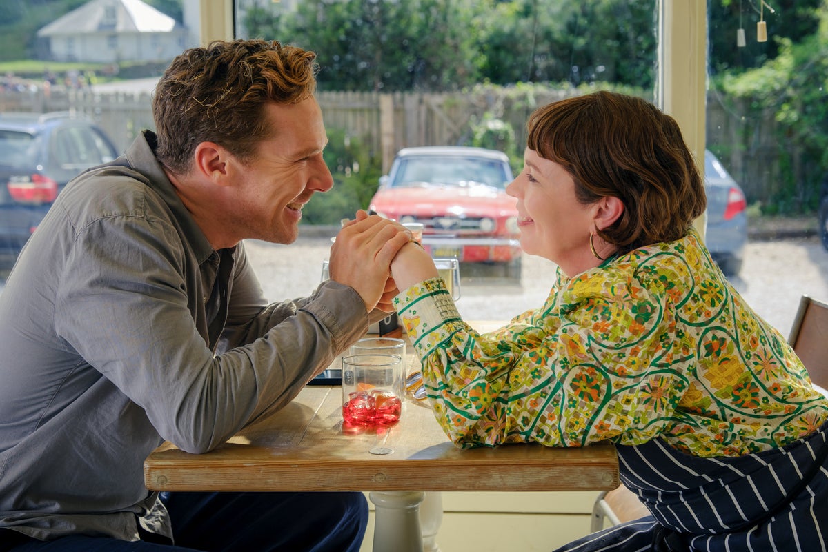 The Roses review – Olivia Colman and Benedict Cumberbatch are ...