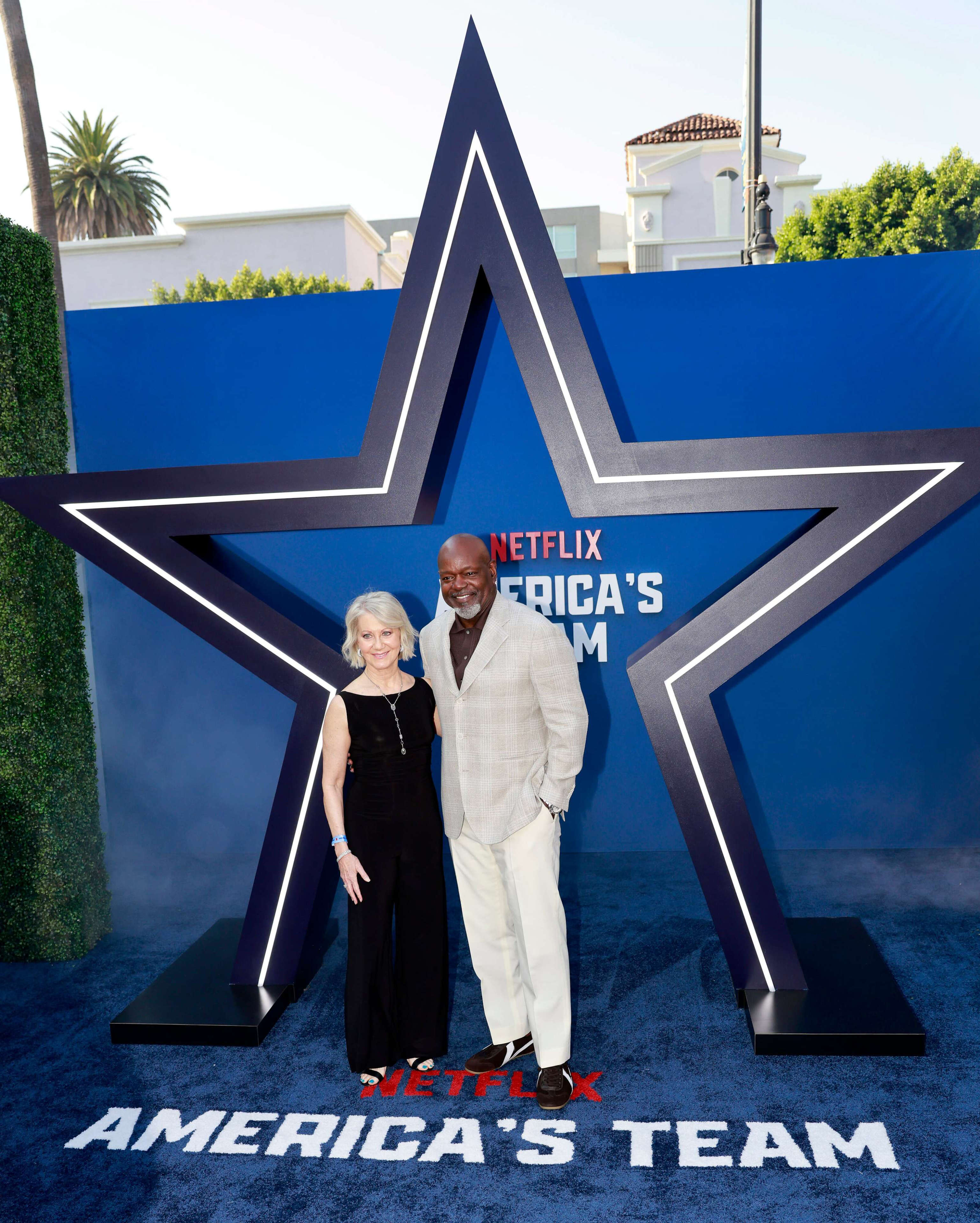 Emmitt Smith explains how Cowboys’ dispute with Micah Parsons is ...