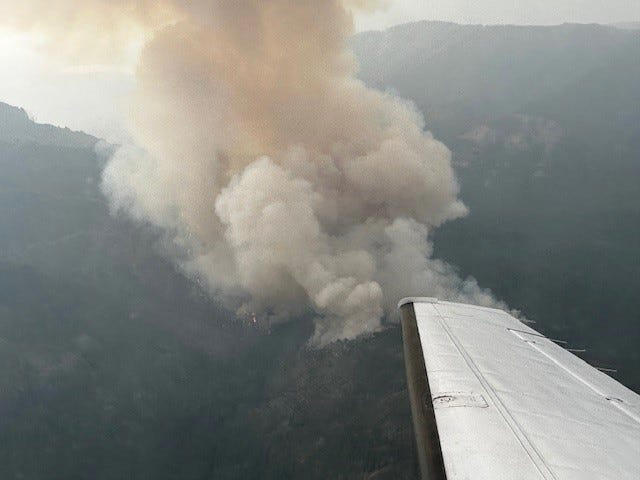 Oregon wildfire roundup: Flat Fire destroys 4 homes, Emigrant Fire blows up