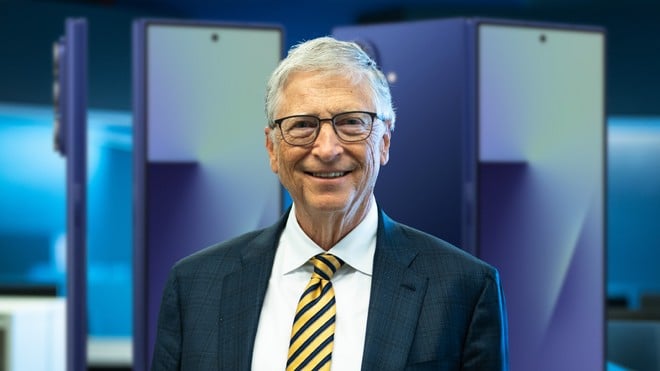 Bill Gates usa un pieghevole e glielo ha regalato Samsung