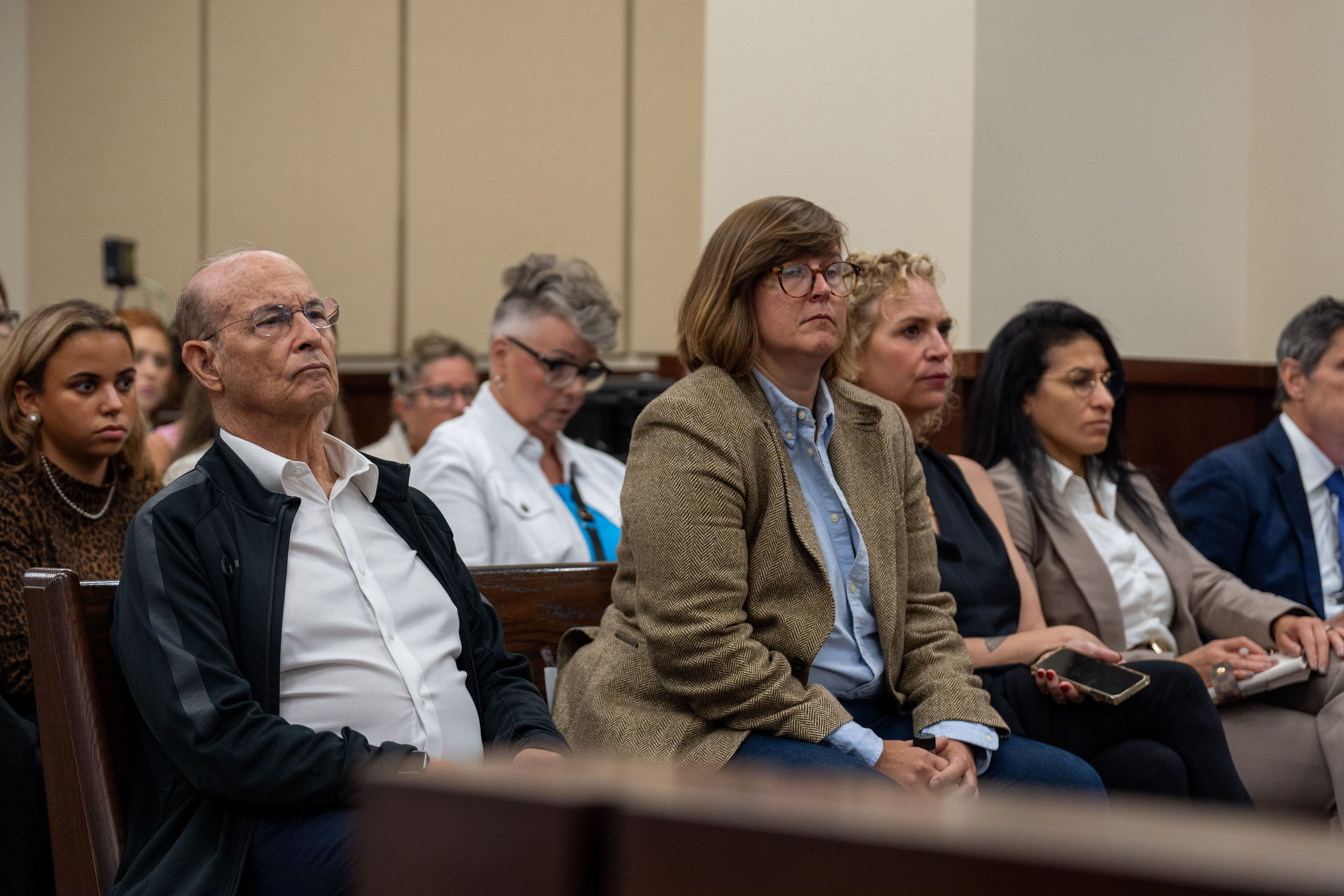 PHOTOS: Wendi and Robert Adelson take the stand in mother’s murder trial