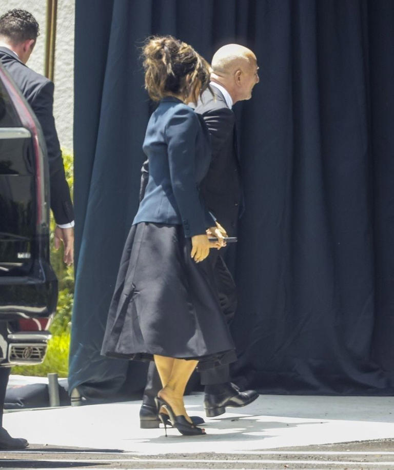 Lauren Sánchez Bezos y Jeff Bezos continúan su luna de miel por las ...
