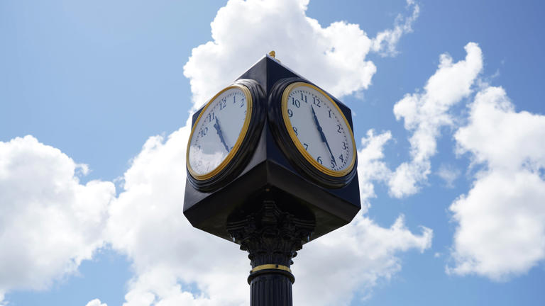 Beloved four-faced clock is restored in Orlando