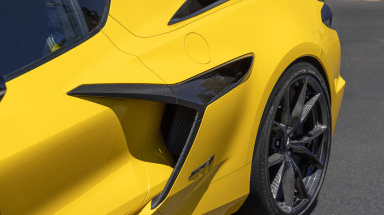 Recall And Stop Sale Issued For C8 Corvette Z06 And ZR1 Because They ...