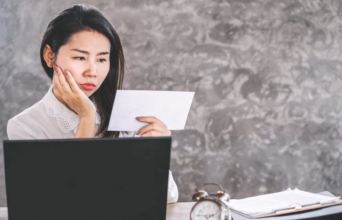 How to spend less and save more with cash stuffing