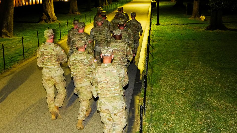 Trump signs executive order establishing ‘specialized’ National Guard ...