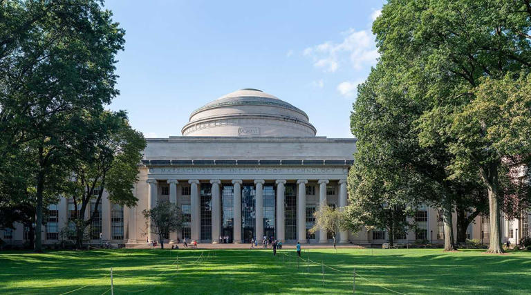 US News releases 2026 best graduate schools rankings