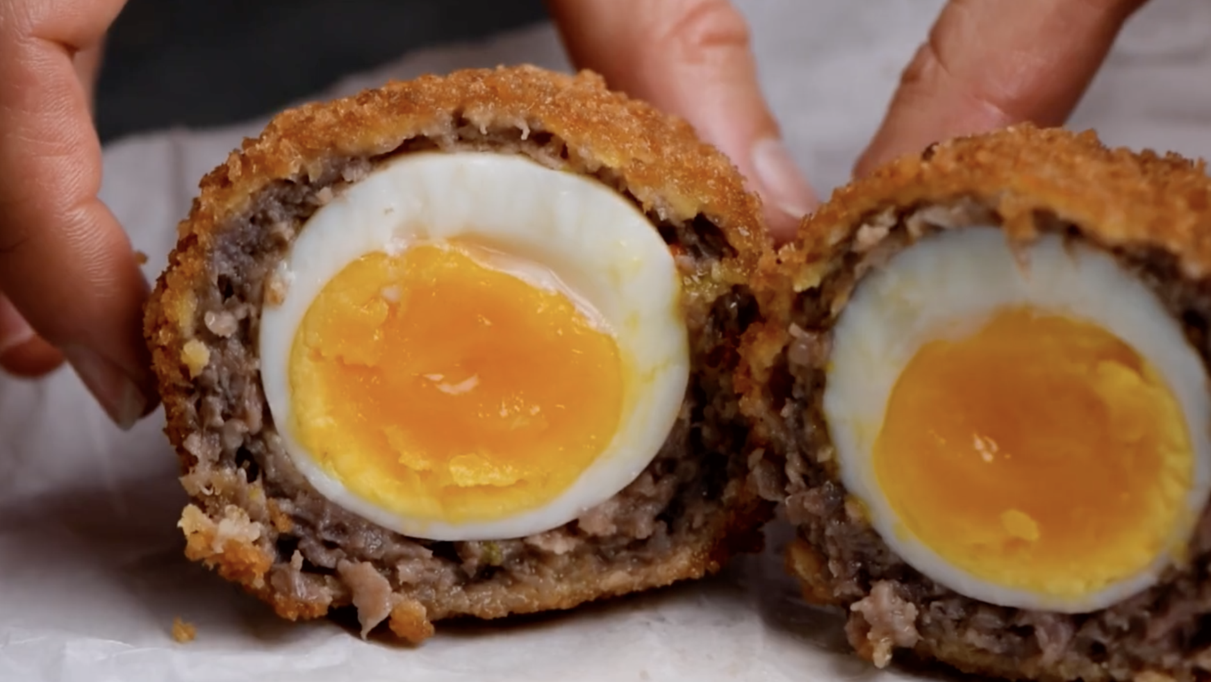 5 Egg Hacks to Master Breakfast