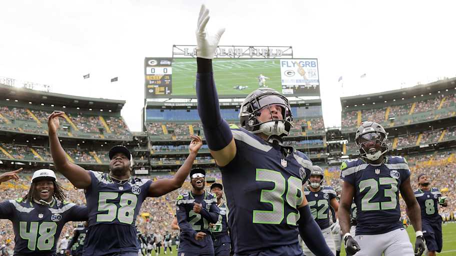 Final Seahawks 53-man roster projection: What happens to MVS, Jared ...