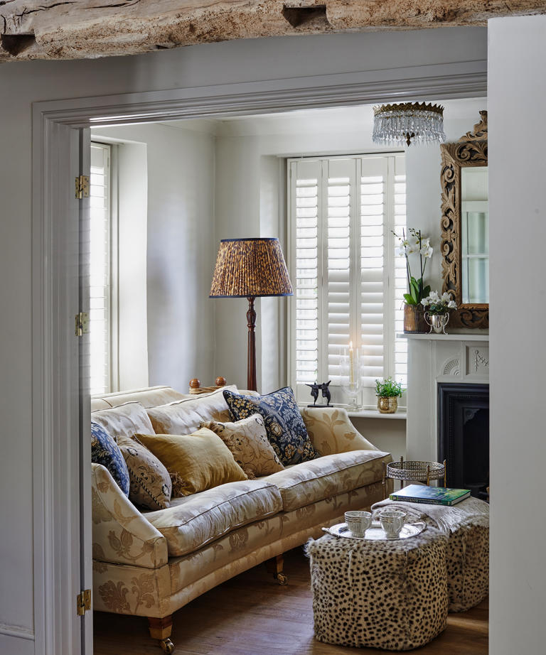 Small living room ideas – take inspiration from these 48 stylish yet ...