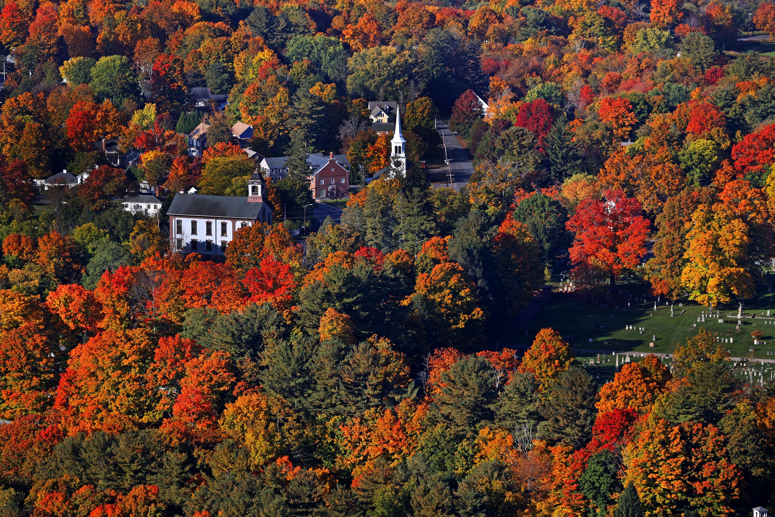 New England likely to see a warm autumn, meteorologists say