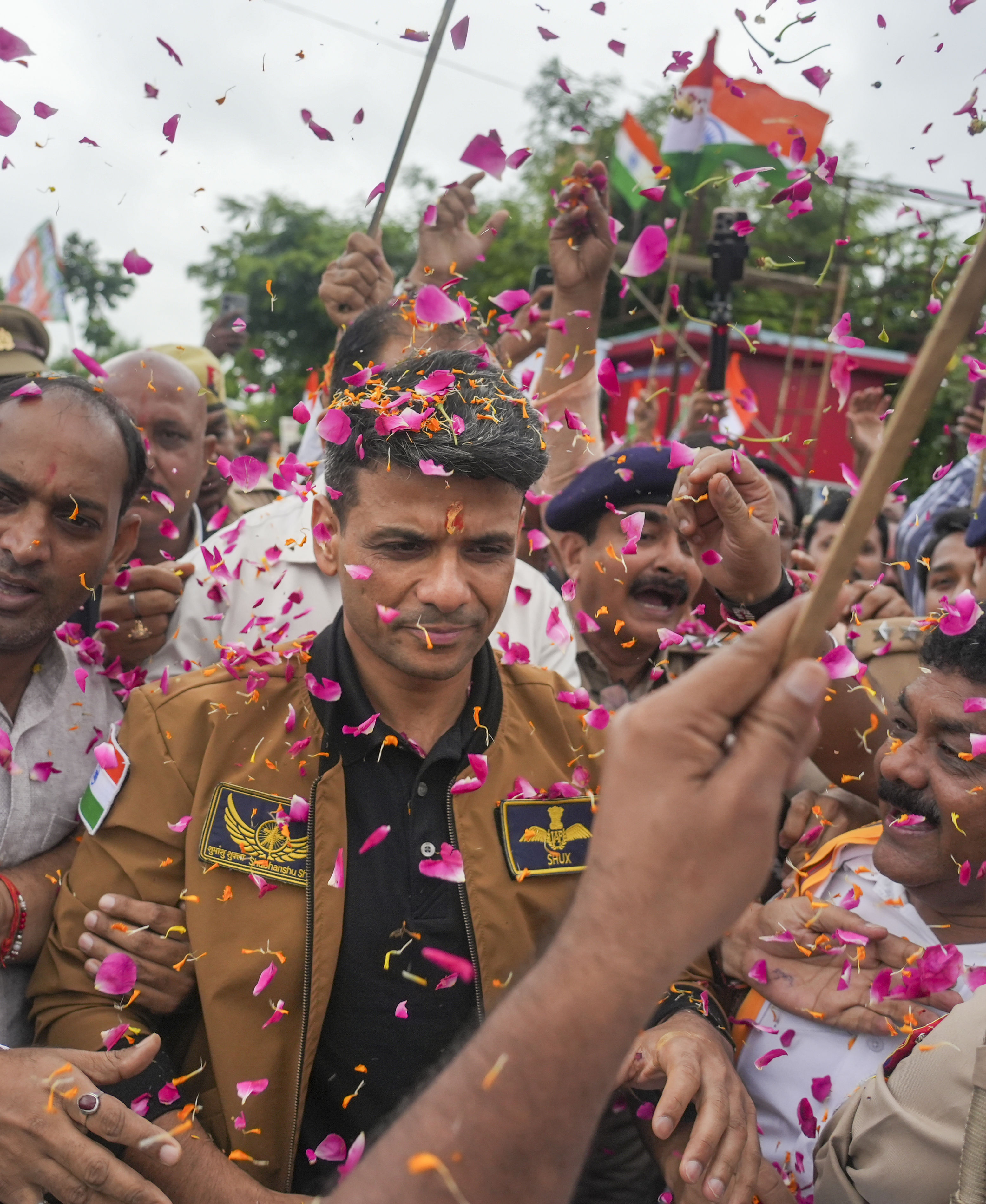 Shubhanshu Shukla gets hero's welcome in hometown Lucknow; CM announces ...