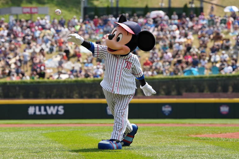 Breaking down MLB rights’ fees news