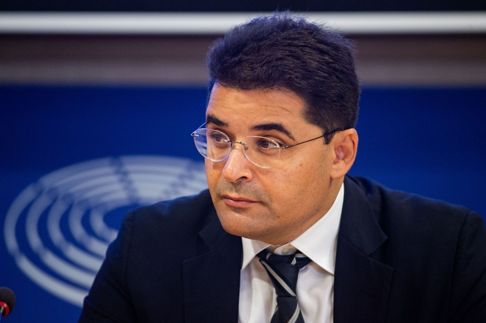 Επίθεση κατά των Κουκάκη και Τριανταφύλλου, επειδή έκαναν ερωτήσεις ...