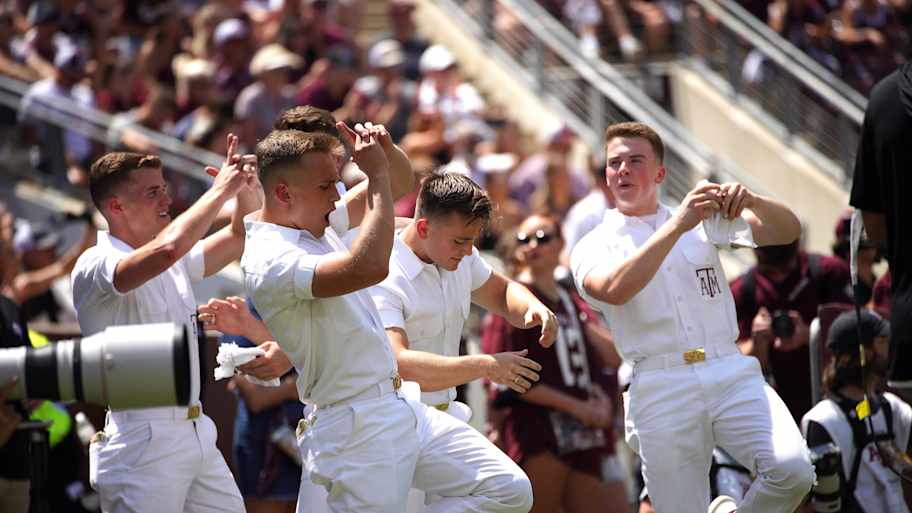 Texas A&M Head Yell Leader Spends Week At A&M Fall Football Camp