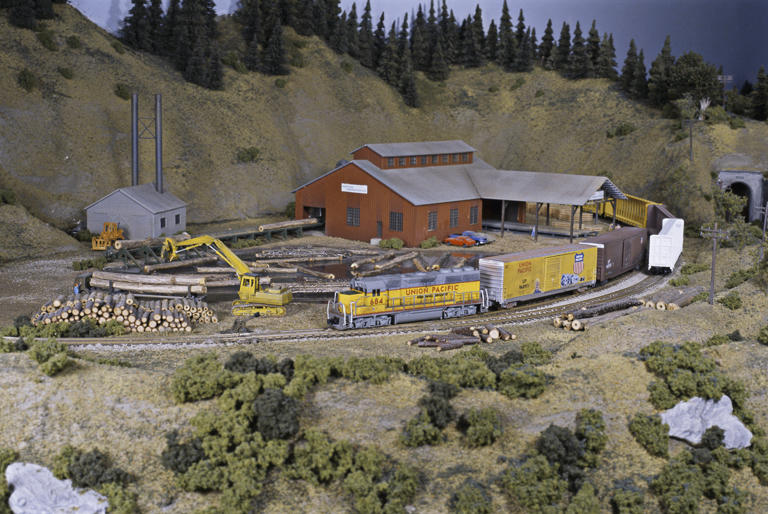 Modern Rocky Mountain railroading – Colorado style