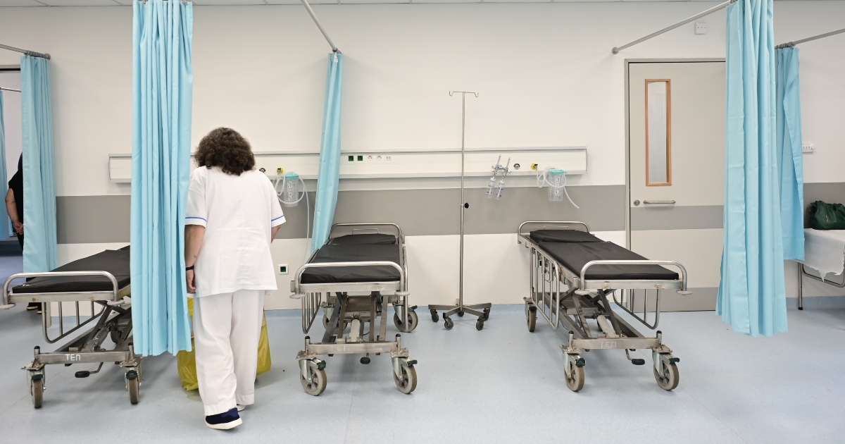 Κορωπί: Αποσωληνώθηκε η 40χρονη που ξυλοκοπήθηκε από τον σύντροφό της ...