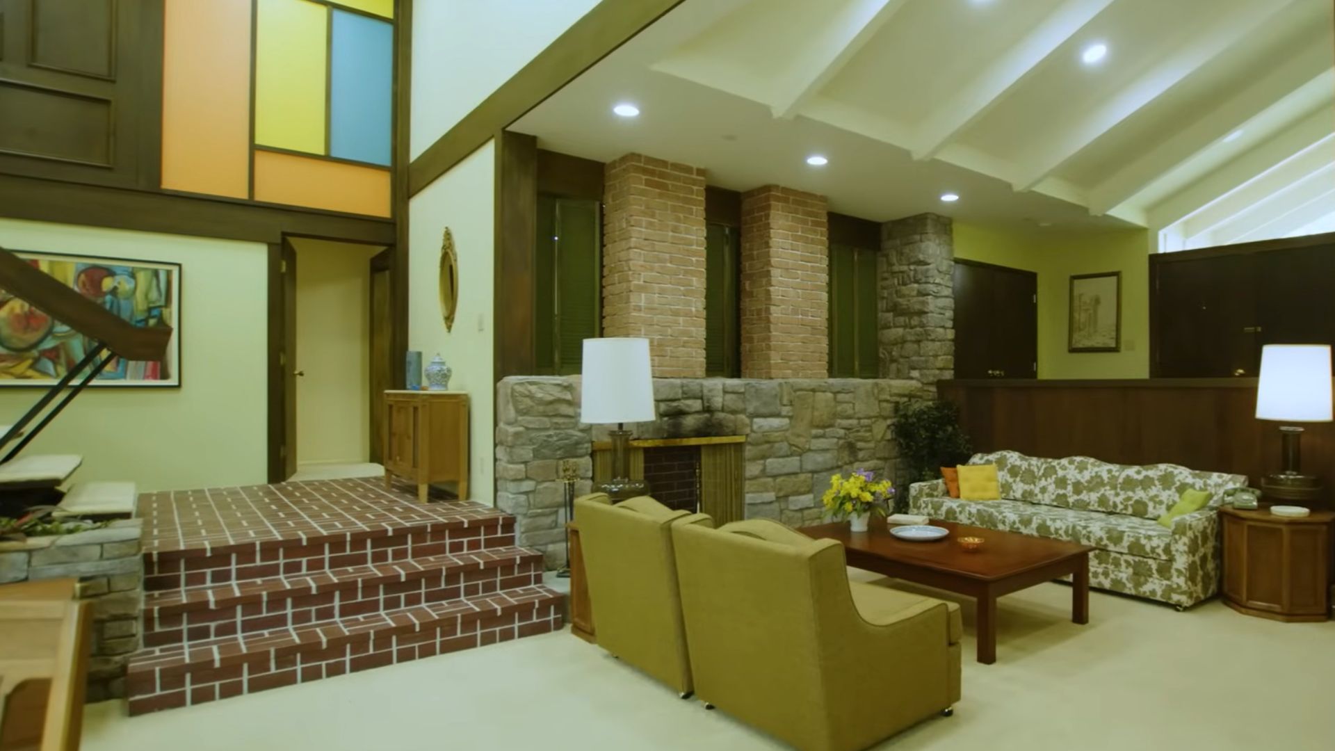 TV Living Rooms And Kitchens That Became Cultural References