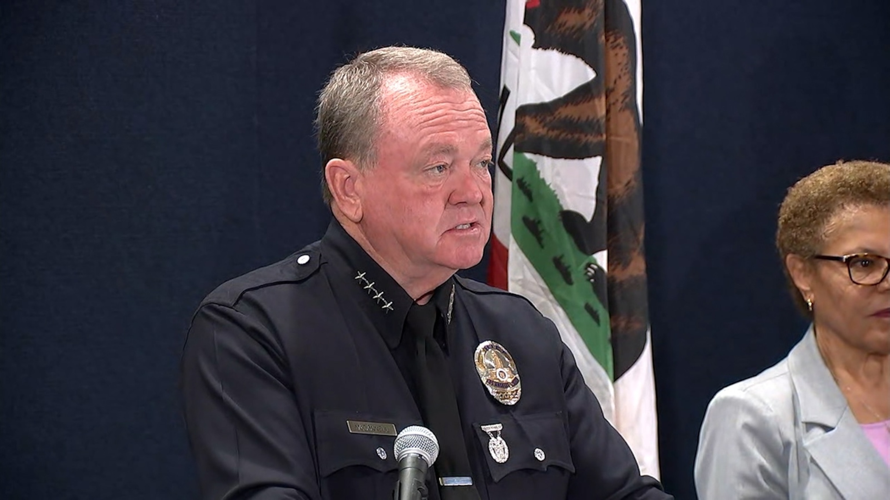 LAPD busts 92-home burglary ring, seizes arsenal of weapons in major raid