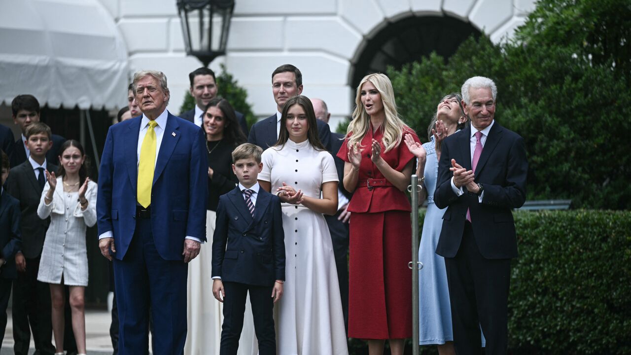 Schoonvader van Ivanka Trump en niet onbesproken: wie is Charles ...