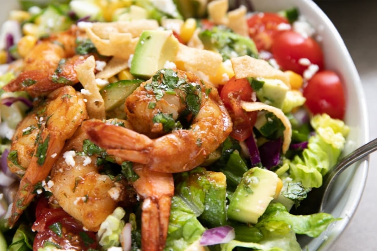 23 protein salad recipes that make lunch feel like more than just greens