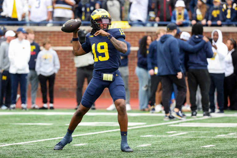 Michigan set to name true freshman Bryce Underwood as starting quarterback