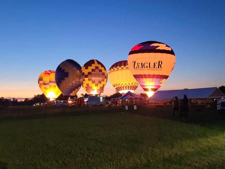Balloon festival unites Wayland, supports mental health