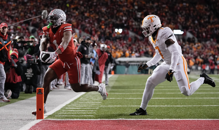 Tennessee Vols starting linebacker shows major respect for a couple of ...