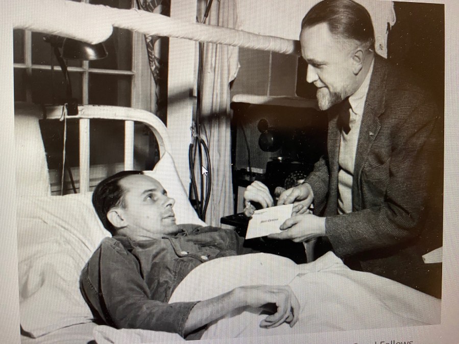 Illinois WWII veteran’s Purple Heart, Bronze Star returned to family