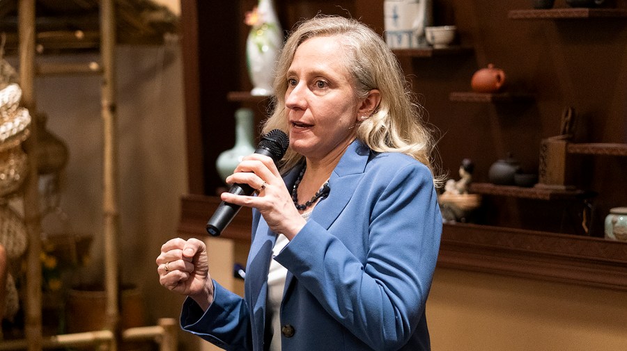 Spanberger says she has ‘no plans’ to do redistricting in Virginia if ...